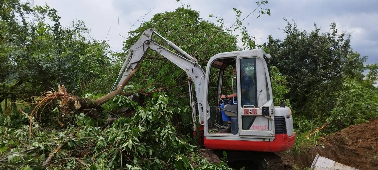 Mini Bageri u Beogradu: Savršeni Saradnici za Vašu Baštu - Mini Bager Beograd 060 33 00 667